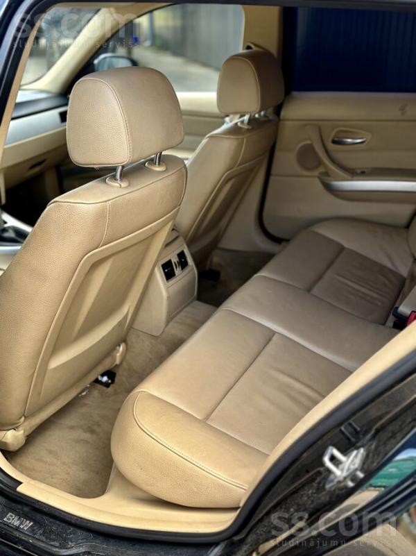 Melns BMW 320 2010 Rīga, ar dzinēja tilpumu 2.00 L un nobraukumu 0 tūkst. km par 3795 €, foto 8 vietnē AUTOMOTO.COM.LV