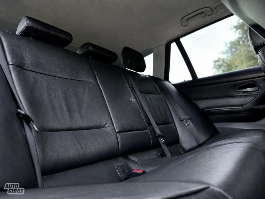 Black BMW 320 2010 in Kaunas, with an engine capacity of 2.00 L and mileage of 264 thousand km for 4000 €, photo 22 on AUTOMOTO.COM.LV