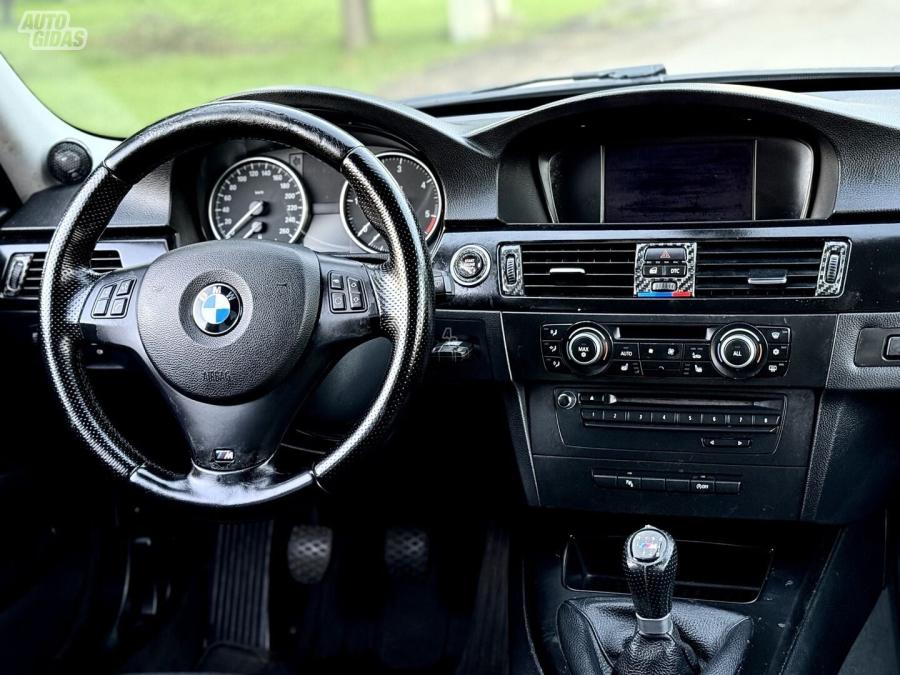 Black BMW 320 2010 in Kaunas, with an engine capacity of 2.00 L and mileage of 264 thousand km for 4000 €, photo 27 on AUTOMOTO.COM.LV