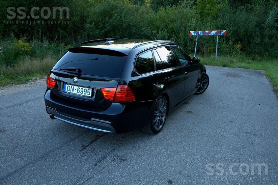 Melns BMW 320 2010 Tukums, ar dzinēja tilpumu 2.00 L un nobraukumu 255 tūkst. km par 7499 €, foto 3 vietnē AUTOMOTO.COM.LV