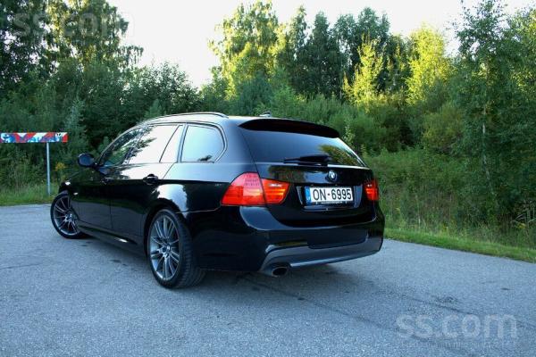 Melns BMW 320 2010 Tukums, ar dzinēja tilpumu 2.00 L un nobraukumu 255 tūkst. km par 7499 €, foto 4 vietnē AUTOMOTO.COM.LV