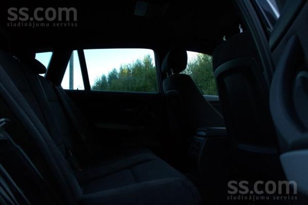 Melns BMW 320 2010 Tukums, ar dzinēja tilpumu 2.00 L un nobraukumu 255 tūkst. km par 7499 €, foto 8 vietnē AUTOMOTO.COM.LV