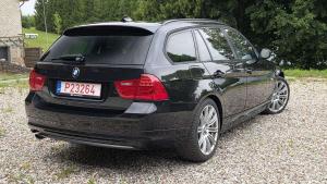 Black BMW 320 2010 in Raseiniai, with an engine capacity of 2.00 L and mileage of 338 thousand km for 3997 €, photo 7 on AUTOMOTO.COM.LV