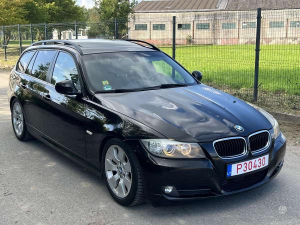 Melns BMW 320 2010 Kauņa, ar dzinēja tilpumu 2.00 L un nobraukumu 260 tūkst. km par 3950 €, foto 1 vietnē AUTOMOTO.COM.LV