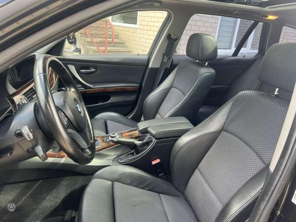 Melns BMW 320 2010 Kauņa, ar dzinēja tilpumu 2.00 L un nobraukumu 260 tūkst. km par 3950 €, foto 10 vietnē AUTOMOTO.COM.LV