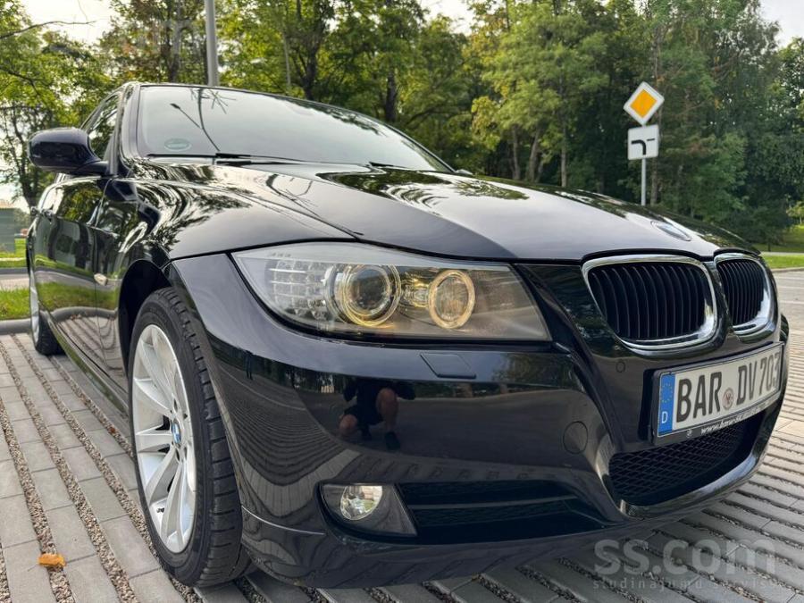Melns BMW 320 2010 Cēsis, ar dzinēja tilpumu 2.00 L un nobraukumu 267 tūkst. km par 5750 €, foto 8 vietnē AUTOMOTO.COM.LV