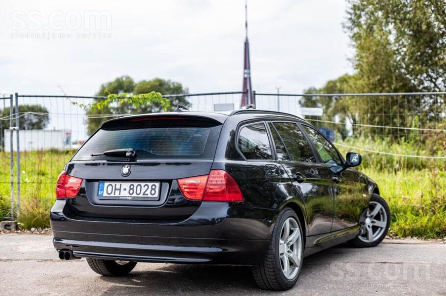 Black BMW 320 2010 in Riga, with an engine capacity of 2.00 L and mileage of 311 thousand km for 5990 €, photo 7 on AUTOMOTO.COM.LV