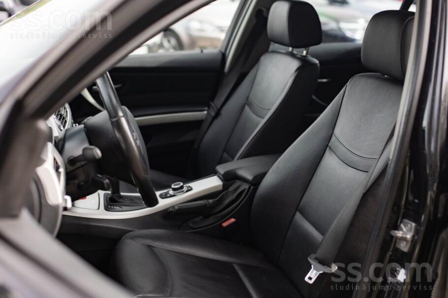 Black BMW 320 2010 in Riga, with an engine capacity of 2.00 L and mileage of 311 thousand km for 5990 €, photo 12 on AUTOMOTO.COM.LV