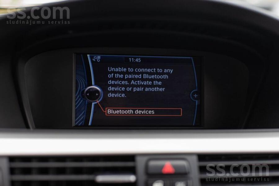 Black BMW 320 2010 in Riga, with an engine capacity of 2.00 L and mileage of 311 thousand km for 5990 €, photo 20 on AUTOMOTO.COM.LV
