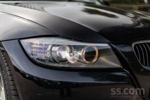 Black BMW 320 2010 in Riga, with an engine capacity of 2.00 L and mileage of 311 thousand km for 5990 €, photo 26 on AUTOMOTO.COM.LV