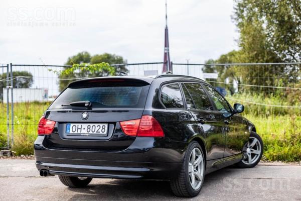 Melns BMW 320 2010 Rīga, ar dzinēja tilpumu 2.00 L un nobraukumu 311 tūkst. km par 6790 €, foto 7 vietnē AUTOMOTO.COM.LV