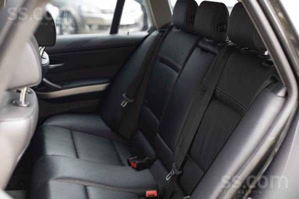 Melns BMW 320 2010 Rīga, ar dzinēja tilpumu 2.00 L un nobraukumu 311 tūkst. km par 6790 €, foto 11 vietnē AUTOMOTO.COM.LV