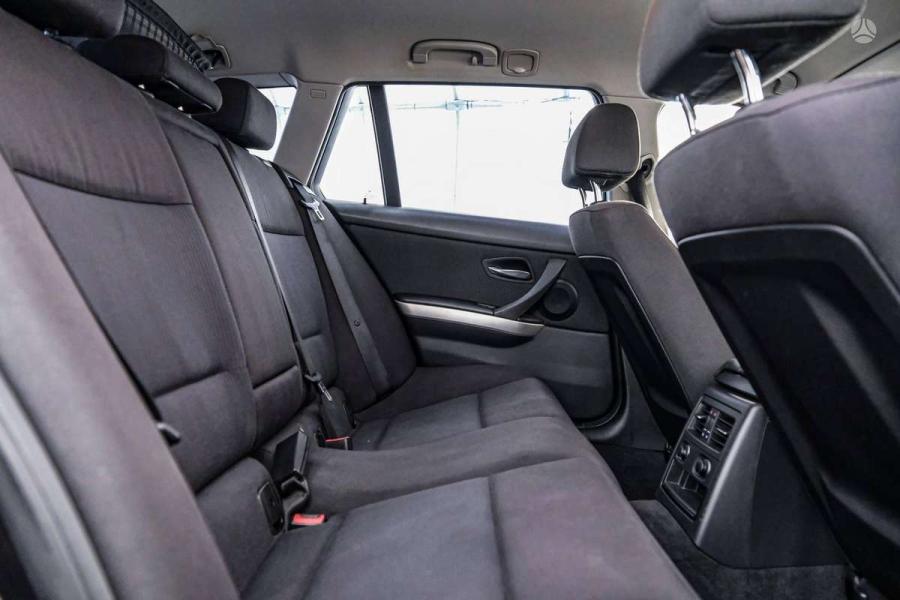 Черный БМВ 320 2010 в Каунас, объемом двигателя 2.00 л и пробегом 260 тыс. км за 5290 €, фото 11 на AUTOMOTO.COM.LV