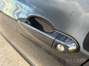 Melns BMW 320 2010 Bauska, ar dzinēja tilpumu 2.00 L un nobraukumu 371 tūkst. km par 5200 €, foto 6 vietnē AUTOMOTO.COM.LV