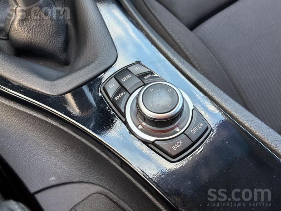 Melns BMW 320 2010 Bauska, ar dzinēja tilpumu 2.00 L un nobraukumu 371 tūkst. km par 5200 €, foto 12 vietnē AUTOMOTO.COM.LV