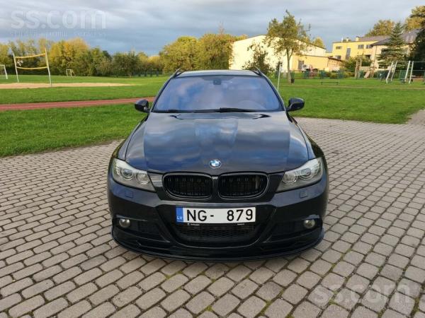 Melns BMW 320 2010 Jelgava, ar dzinēja tilpumu 2.00 L un nobraukumu 0 tūkst. km par 5800 €, foto 1 vietnē AUTOMOTO.COM.LV