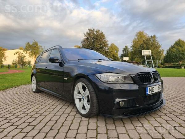 Melns BMW 320 2010 Jelgava, ar dzinēja tilpumu 2.00 L un nobraukumu 0 tūkst. km par 5800 €, foto 4 vietnē AUTOMOTO.COM.LV