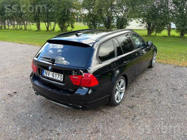 BMW 320 2010 Liepāja vietnē Melns BMW 320 2010 Liepāja, ar dzinēja tilpumu 2.00 L un nobraukumu 289 tūkst. km par 5300 €, foto 5 vietnē AUTOMOTO.COM.LV
