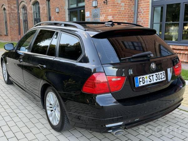 Melns BMW 320 2010 Rīga, ar dzinēja tilpumu 2.00 L un nobraukumu 271 tūkst. km par 5450 €, foto 10 vietnē AUTOMOTO.COM.LV