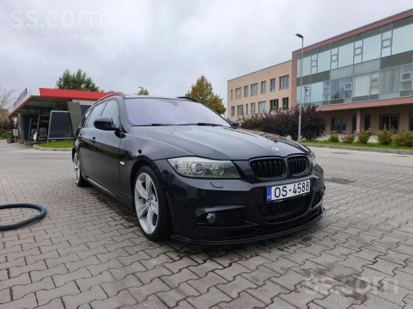 Black BMW 320 2010 in Jelgava, with an engine capacity of 2.00 L and mileage of 0 thousand km for 5500 €, photo 1 on AUTOMOTO.COM.LV