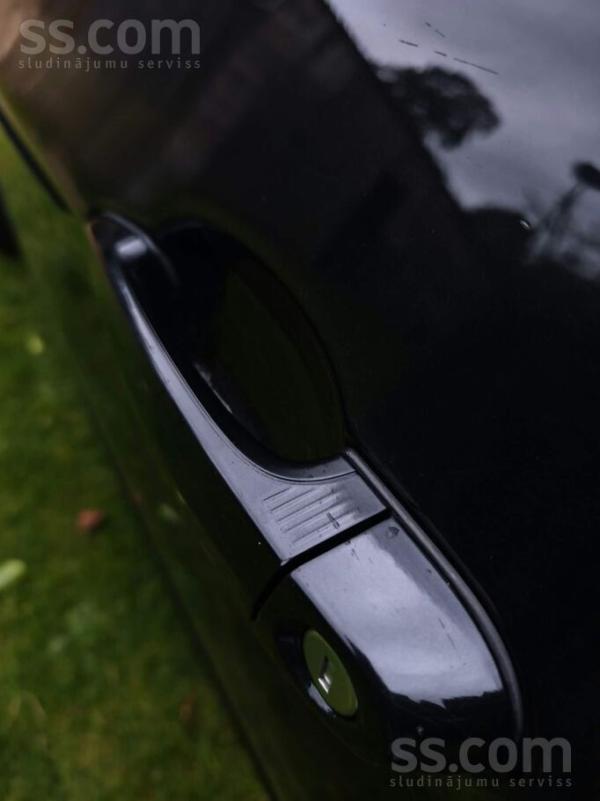 Black BMW 320 2010 in Jelgava, with an engine capacity of 2.00 L and mileage of 0 thousand km for 5500 €, photo 11 on AUTOMOTO.COM.LV