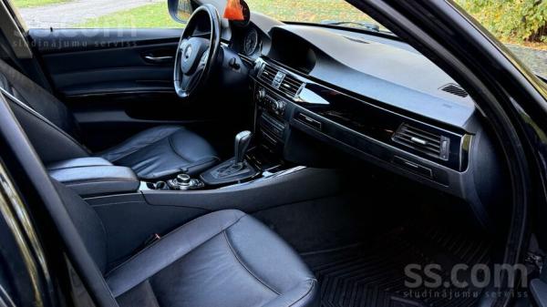 Melns BMW 320 2010 Rīga, ar dzinēja tilpumu 2.00 L un nobraukumu 339 tūkst. km par 4500 €, foto 11 vietnē AUTOMOTO.COM.LV