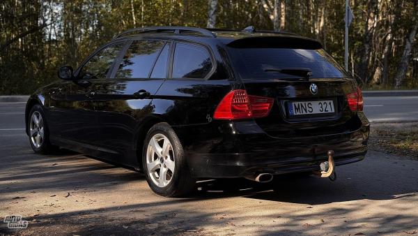 Black BMW 320 2010 in Siauliai, with an engine capacity of 2.00 L and mileage of 390 thousand km for 2999 €, photo 5 on AUTOMOTO.COM.LV