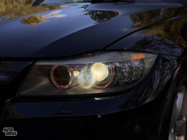 Black BMW 320 2010 in Siauliai, with an engine capacity of 2.00 L and mileage of 390 thousand km for 2999 €, photo 8 on AUTOMOTO.COM.LV