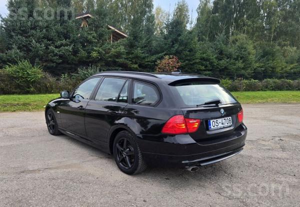 Melns BMW 320 2010 Jelgava, ar dzinēja tilpumu 2.00 L un nobraukumu 251 tūkst. km par 4990 €, foto 5 vietnē AUTOMOTO.COM.LV