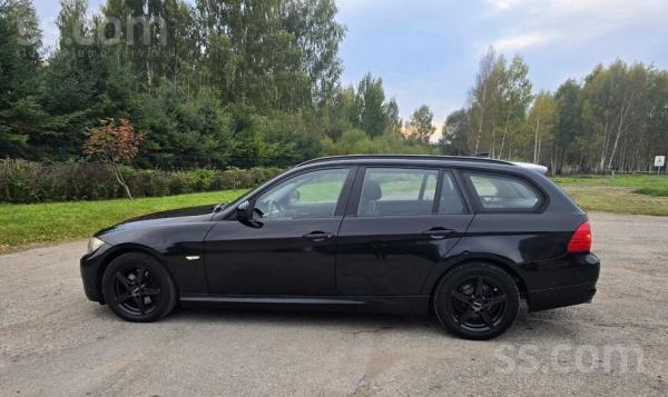 Melns BMW 320 2010 Jelgava, ar dzinēja tilpumu 2.00 L un nobraukumu 251 tūkst. km par 4990 €, foto 7 vietnē AUTOMOTO.COM.LV
