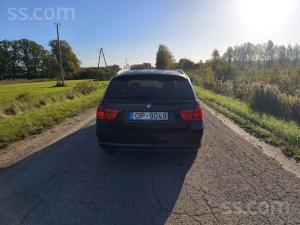 Black BMW 320 2010 in Jelgava, with an engine capacity of 2.00 L and mileage of 273 thousand km for 3750 €, photo 5 on AUTOMOTO.COM.LV
