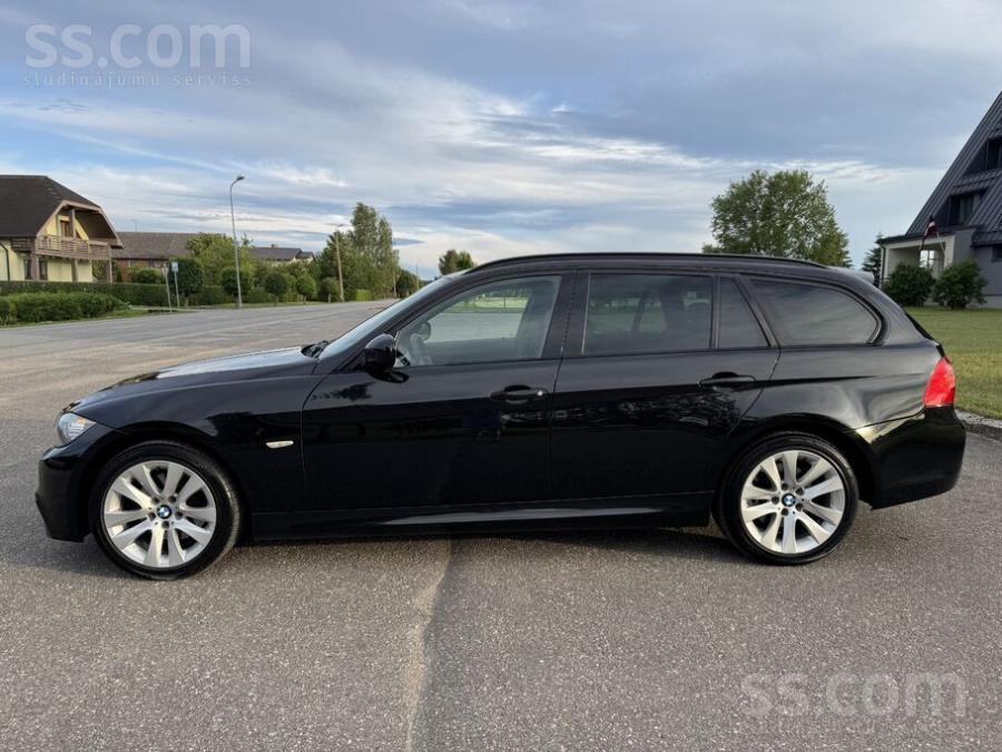 Melns BMW 320 2011 Cēsis, ar dzinēja tilpumu 2.00 L un nobraukumu 275 tūkst. km par 7390 €, foto 4 vietnē AUTOMOTO.COM.LV