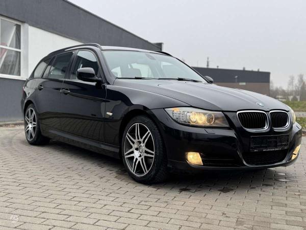 Black BMW 320 2011 in Elektrenai, with an engine capacity of 2.00 L and mileage of 350 thousand km for 3699 €, photo 2 on AUTOMOTO.COM.LV