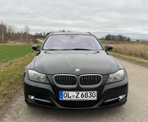 Black BMW 320 2011 in Panevezys, with an engine capacity of 2.00 L and mileage of 283 thousand km for 5500 €, photo 2 on AUTOMOTO.COM.LV
