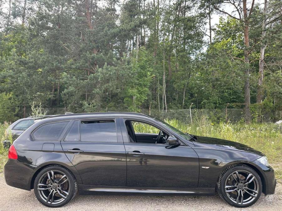 Melns BMW 320 2011 Trakai, ar dzinēja tilpumu 2.00 L un nobraukumu 366 tūkst. km par 5290 €, foto 4 vietnē AUTOMOTO.COM.LV