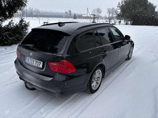 Melns BMW 320 2011 Panevēža, ar dzinēja tilpumu 2.00 L un nobraukumu 277 tūkst. km par 5200 €, foto 5 vietnē AUTOMOTO.COM.LV