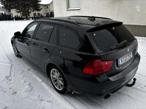 Black BMW 320 2011 in Panevezys, with an engine capacity of 2.00 L and mileage of 277 thousand km for 5200 €, photo 7 on AUTOMOTO.COM.LV