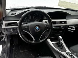 Black BMW 320 2011 in Panevezys, with an engine capacity of 2.00 L and mileage of 277 thousand km for 5200 €, photo 12 on AUTOMOTO.COM.LV