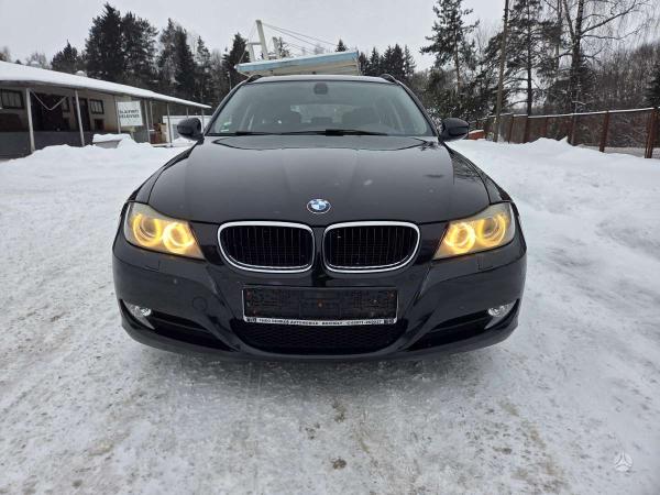 Melns BMW 320 2011 Utena, ar dzinēja tilpumu 2.00 L un nobraukumu 240 tūkst. km par 4350 €, foto 2 vietnē AUTOMOTO.COM.LV