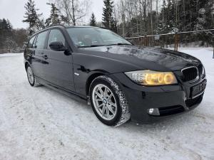 Black BMW 320 2011 in Utena, with an engine capacity of 2.00 L and mileage of 240 thousand km for 4350 €, photo 3 on AUTOMOTO.COM.LV