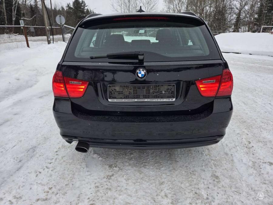 Black BMW 320 2011 in Utena, with an engine capacity of 2.00 L and mileage of 240 thousand km for 4350 €, photo 5 on AUTOMOTO.COM.LV