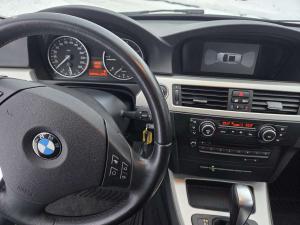 Black BMW 320 2011 in Utena, with an engine capacity of 2.00 L and mileage of 240 thousand km for 4350 €, photo 12 on AUTOMOTO.COM.LV