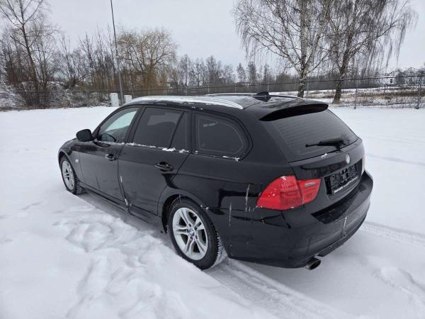 Melns BMW 320 2011 Marijampole, ar dzinēja tilpumu 2.00 L un nobraukumu 291 tūkst. km par 3500 €, foto 9 vietnē AUTOMOTO.COM.LV