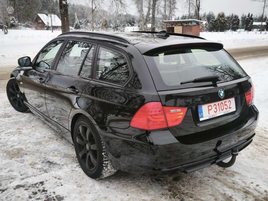 Black BMW 320 2011 in Prienai, with an engine capacity of 2.00 L and mileage of 310 thousand km for 5250 €, photo 4 on AUTOMOTO.COM.LV