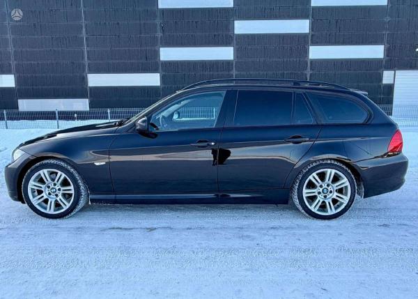 Melns BMW 320 2011 Viļņa, ar dzinēja tilpumu 2.00 L un nobraukumu 255 tūkst. km par 4950 €, foto 4 vietnē AUTOMOTO.COM.LV