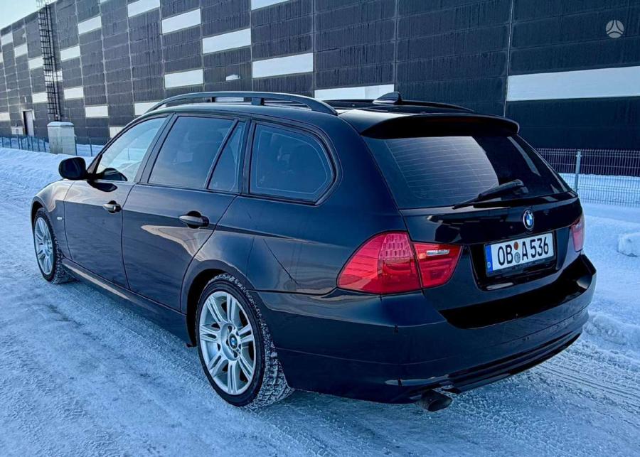 Melns BMW 320 2011 Viļņa, ar dzinēja tilpumu 2.00 L un nobraukumu 255 tūkst. km par 4950 €, foto 5 vietnē AUTOMOTO.COM.LV