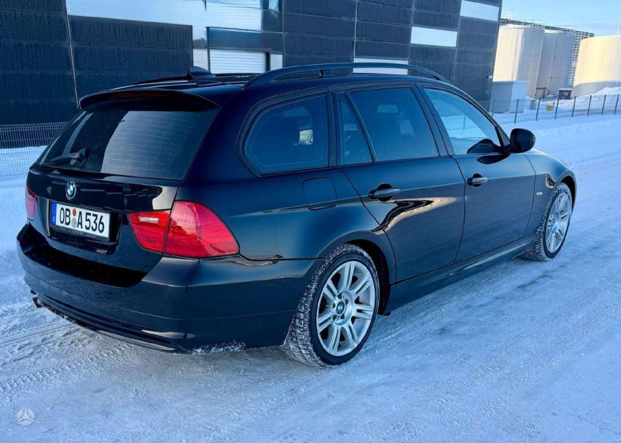 Melns BMW 320 2011 Viļņa, ar dzinēja tilpumu 2.00 L un nobraukumu 255 tūkst. km par 4950 €, foto 7 vietnē AUTOMOTO.COM.LV