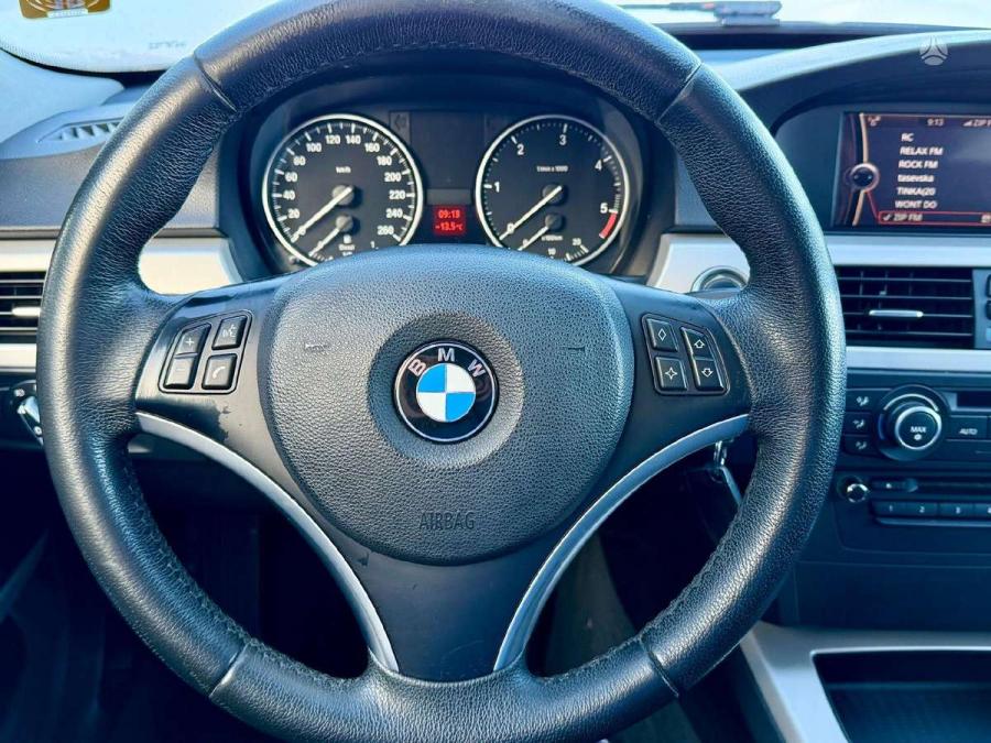 Melns BMW 320 2011 Viļņa, ar dzinēja tilpumu 2.00 L un nobraukumu 255 tūkst. km par 4950 €, foto 15 vietnē AUTOMOTO.COM.LV