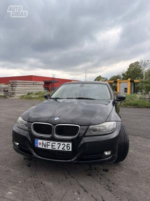 Melns BMW 320 2011 Kauņa, ar dzinēja tilpumu 2.00 L un nobraukumu 278 tūkst. km par 5000 €, foto  vietnē AUTOMOTO.COM.LV