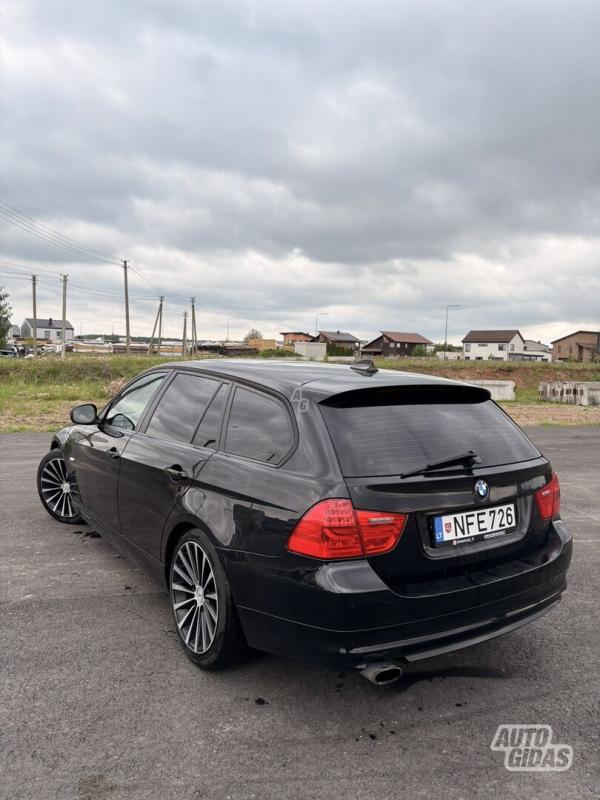 Black BMW 320 2011 in Kaunas, with an engine capacity of 2.00 L and mileage of 278 thousand km for 5000 €, photo 6 on AUTOMOTO.COM.LV